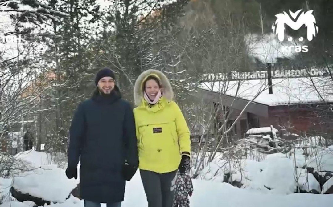 Родителей-веганов, у которых умерла 2-летняя дочь, лишат прав на других ...